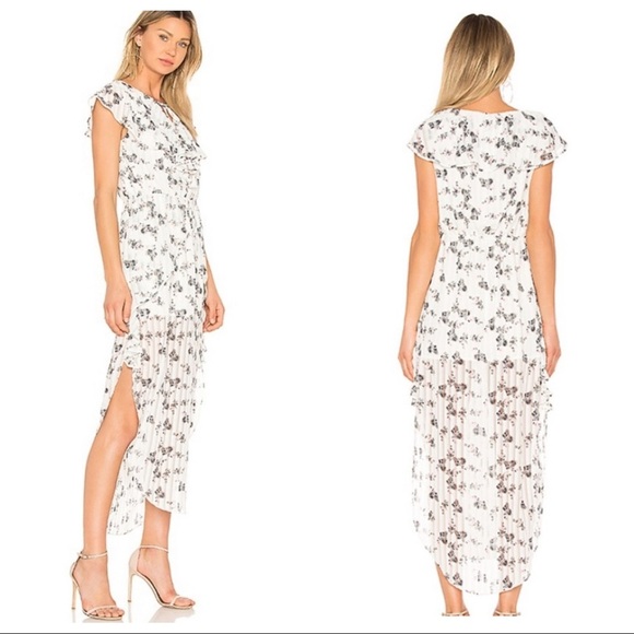 Elliatt | Dresses | Elliatt X Revolve Flora Ruffle Pleat Dress Wedding ...